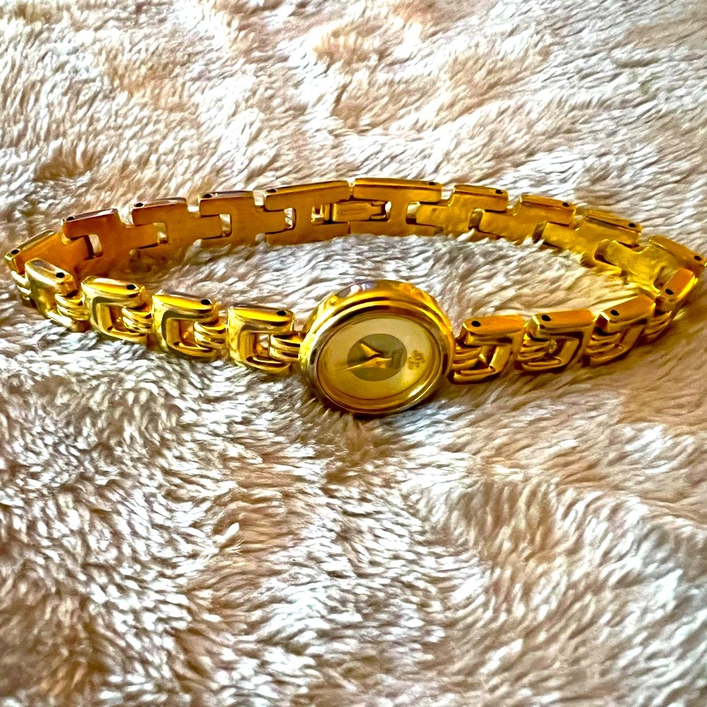 Citizen Vintage Japan Gold Quartz Watch - Gem